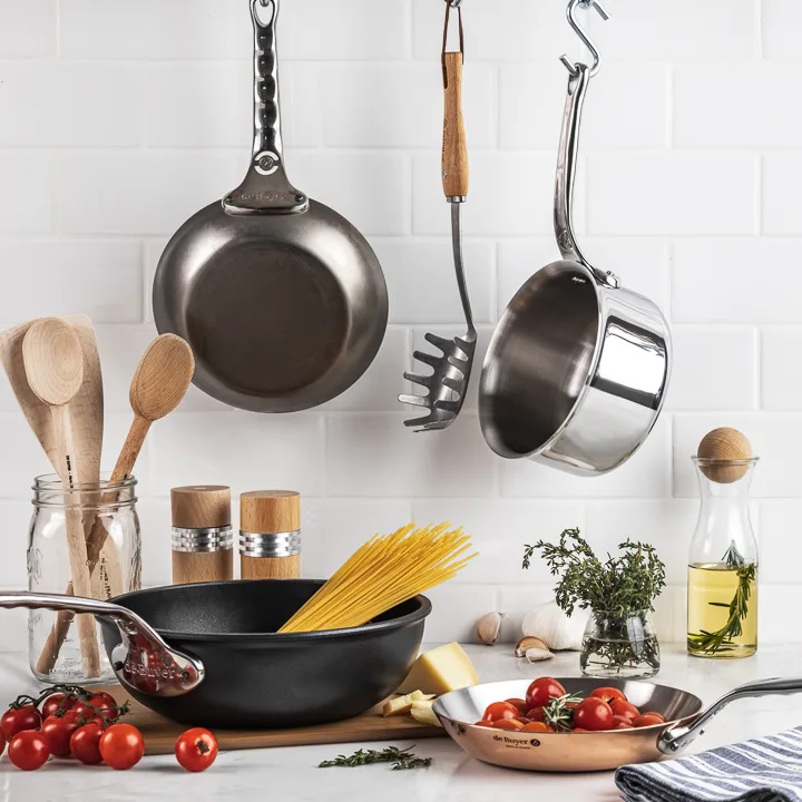 Order cookware & baking accessories online at Kitchentime