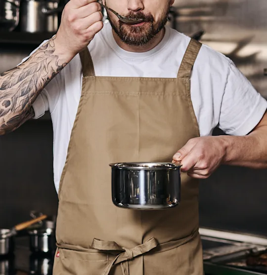 Order cookware & baking accessories online at Kitchentime