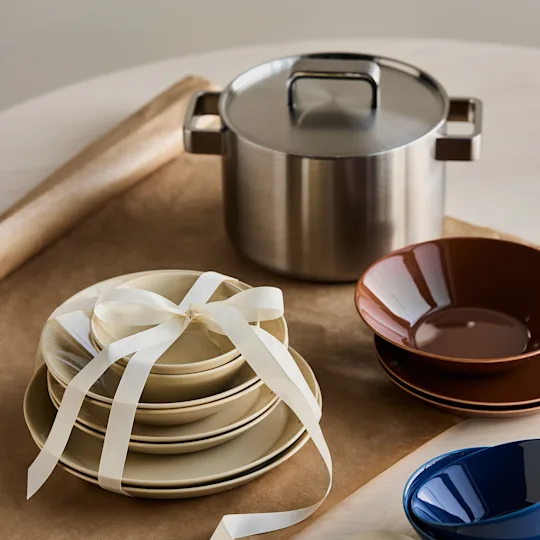 Order cookware & baking accessories online at Kitchentime